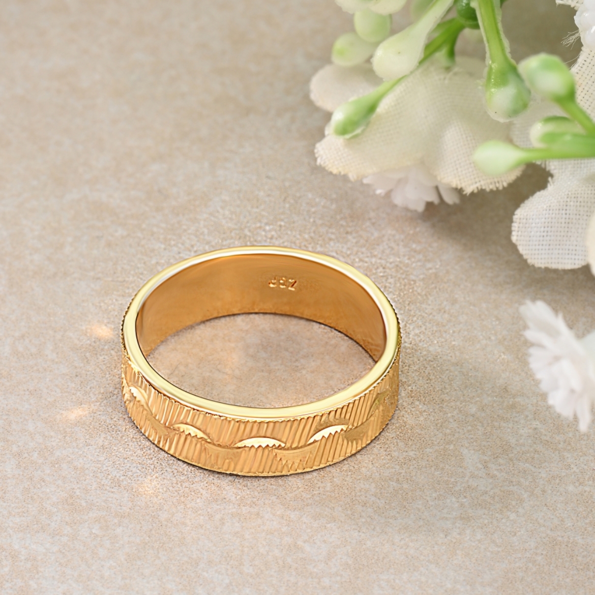 Zhulian Malaysia. Vintage Swirl Ring Band Gold Plated